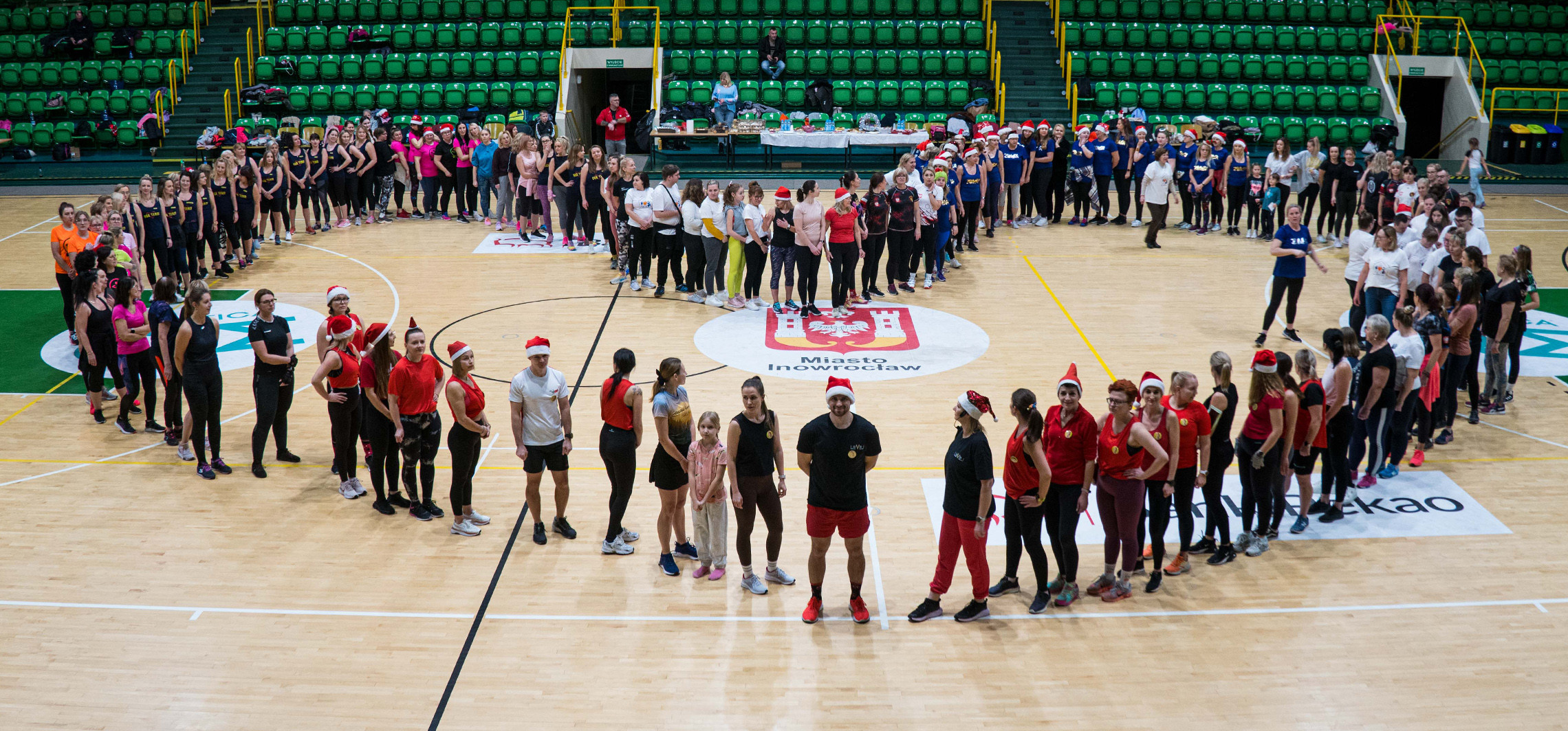 Inowrocław - Tańczyli zumbę i ćwiczyli fitness. Charytatywnie - Ino ...